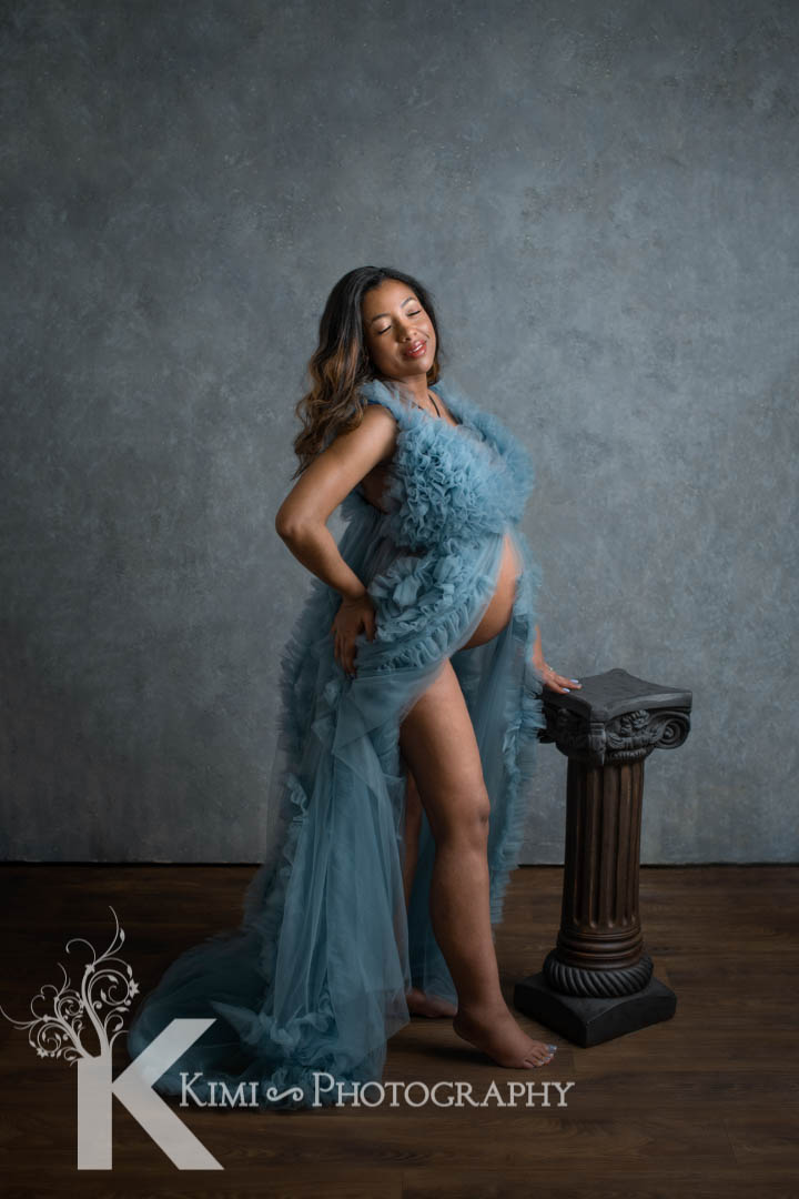 Portland Studio Maternity Photo Session - Kimi Photography