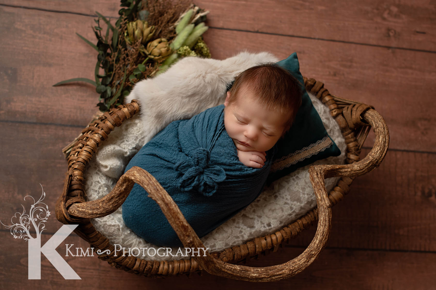 Neutral Color Portland Newborn Photography - Kimi Photography