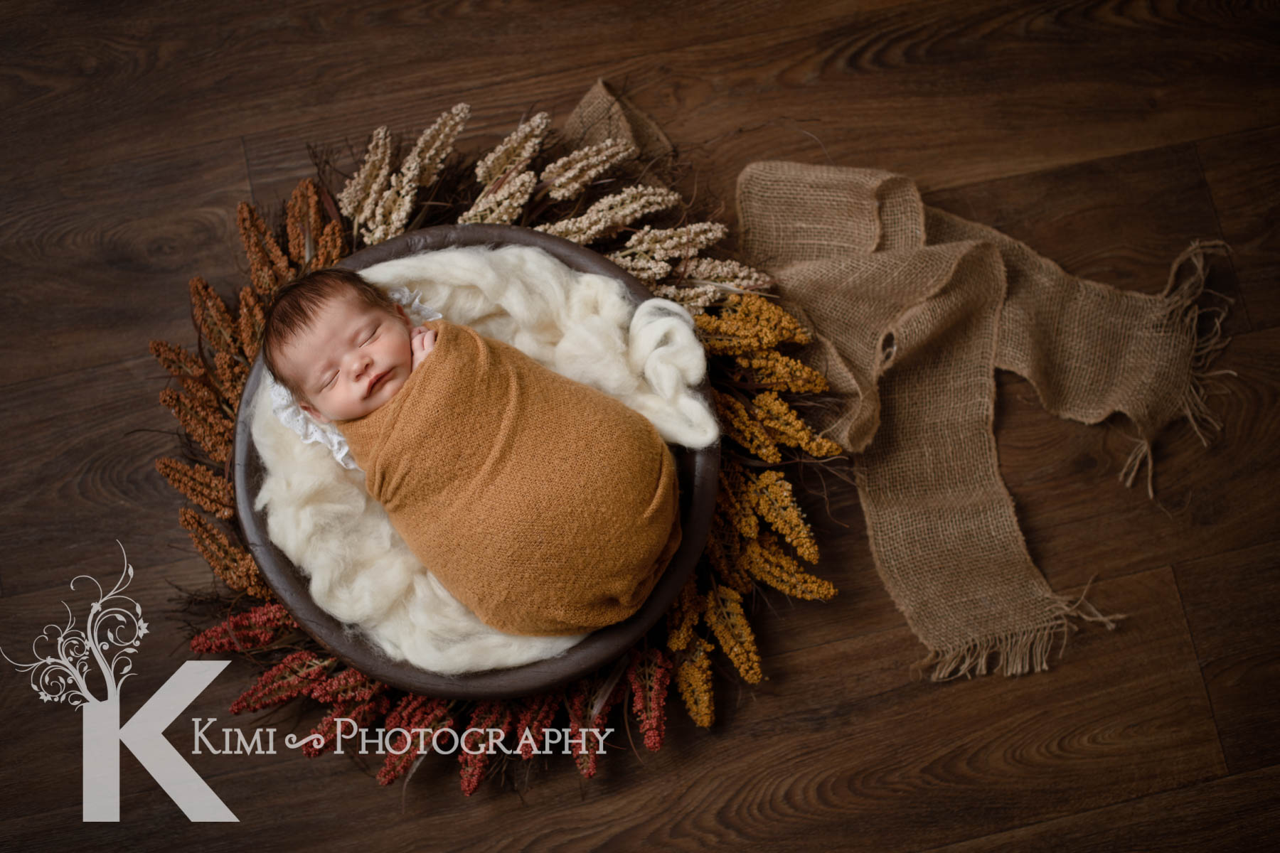 Neutral Color Portland Newborn Photography - Kimi Photography